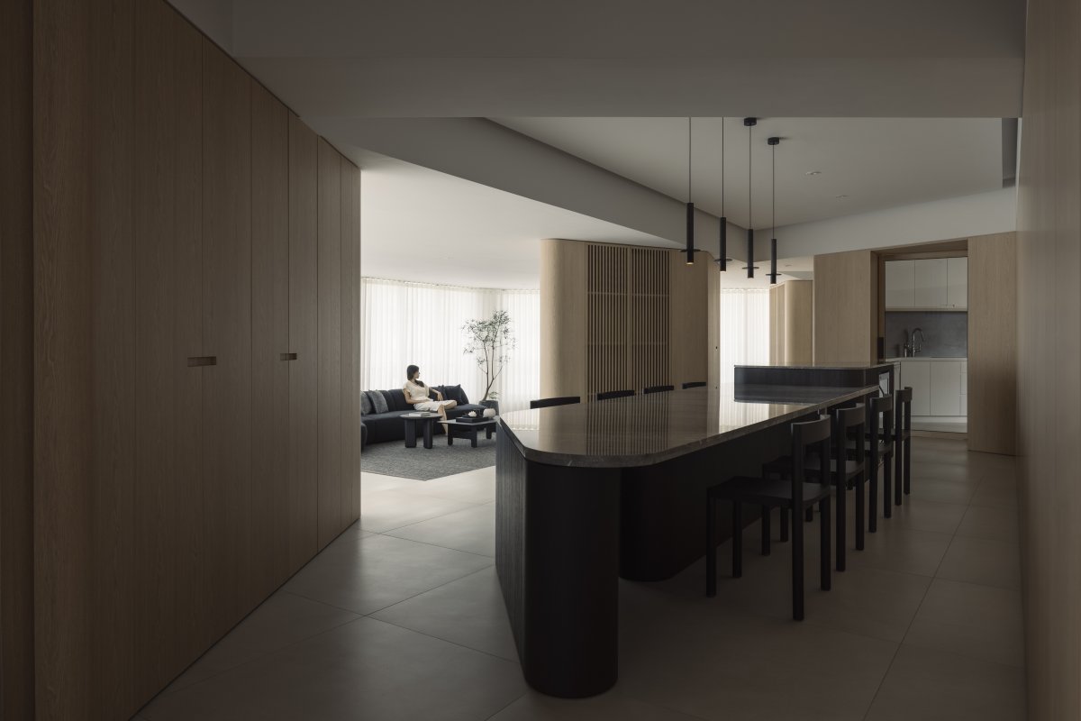 YinjiSpace - 932 Designs x Balmoral House